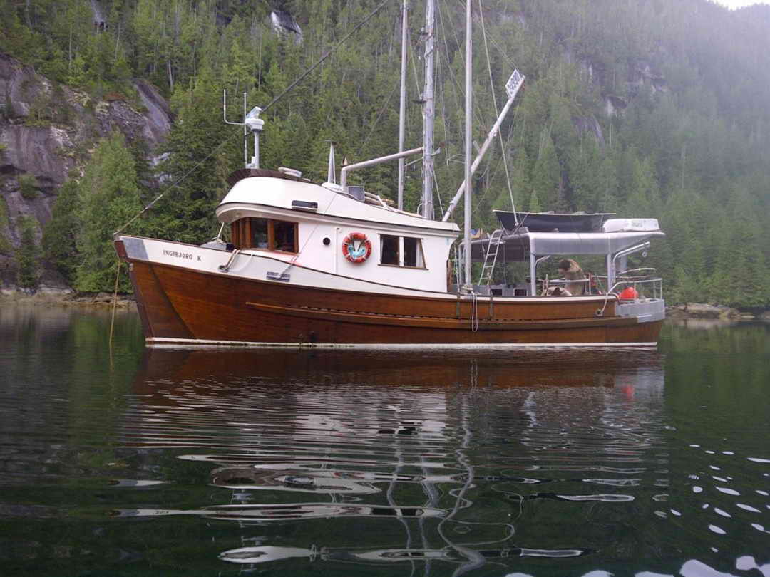 Salmon Tuna Troller Cruiser