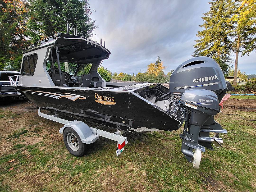 Aluminum Coastal Cuddy