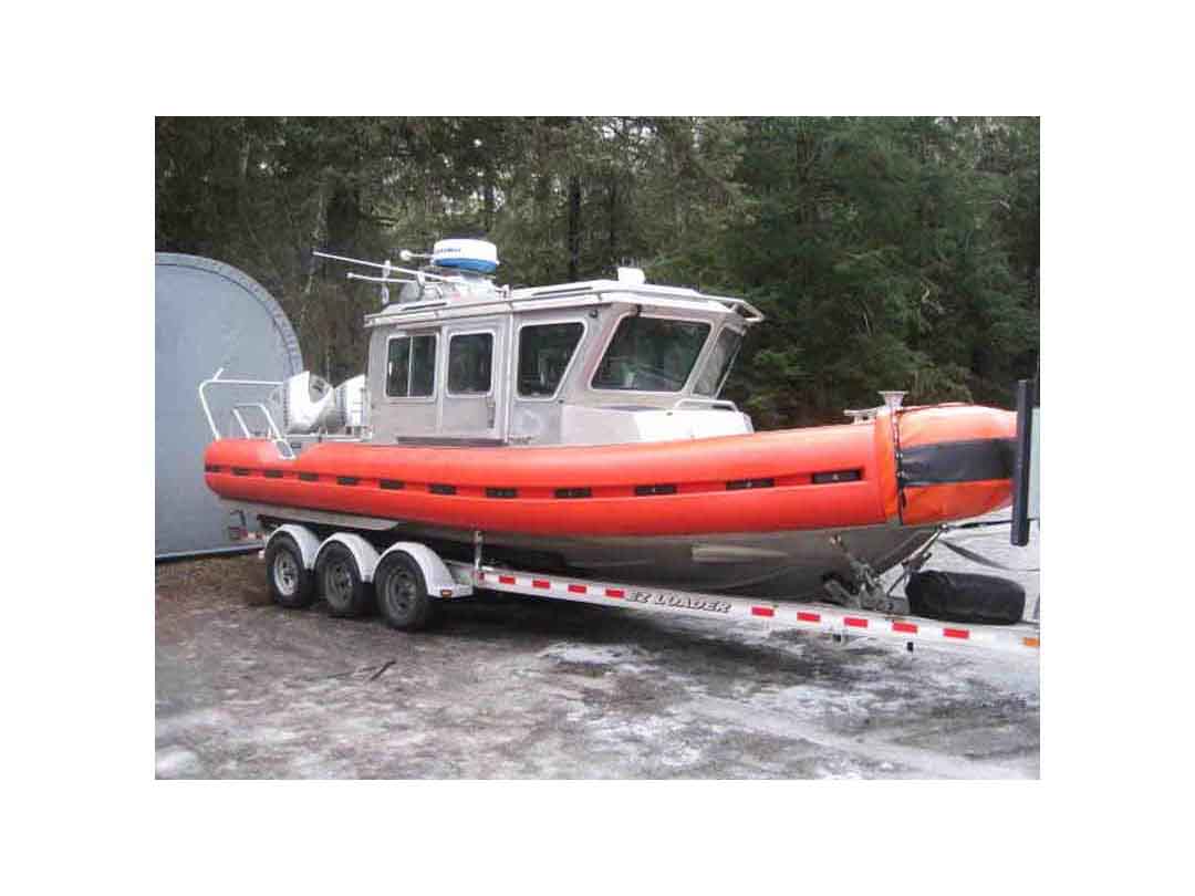 Safe Boat Defender 25