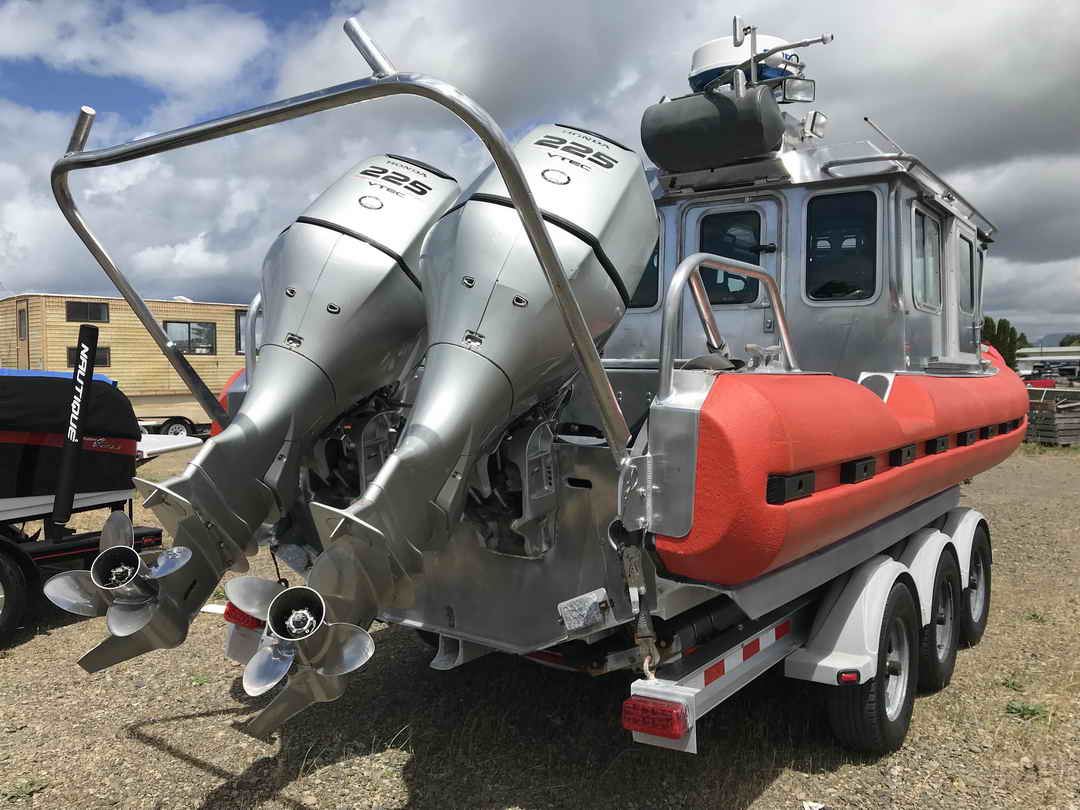 Safe Boat Defender 25