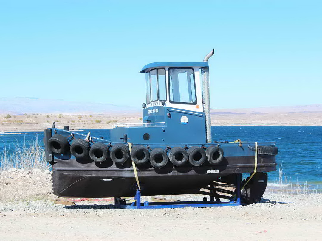 Log Bronc Tug